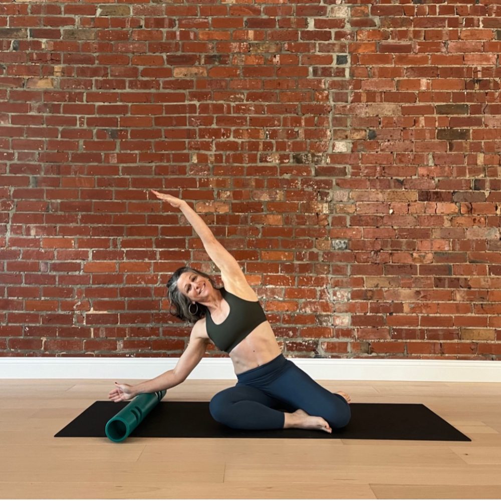 ViPR for teaching spinal shapes | FitPro Blog